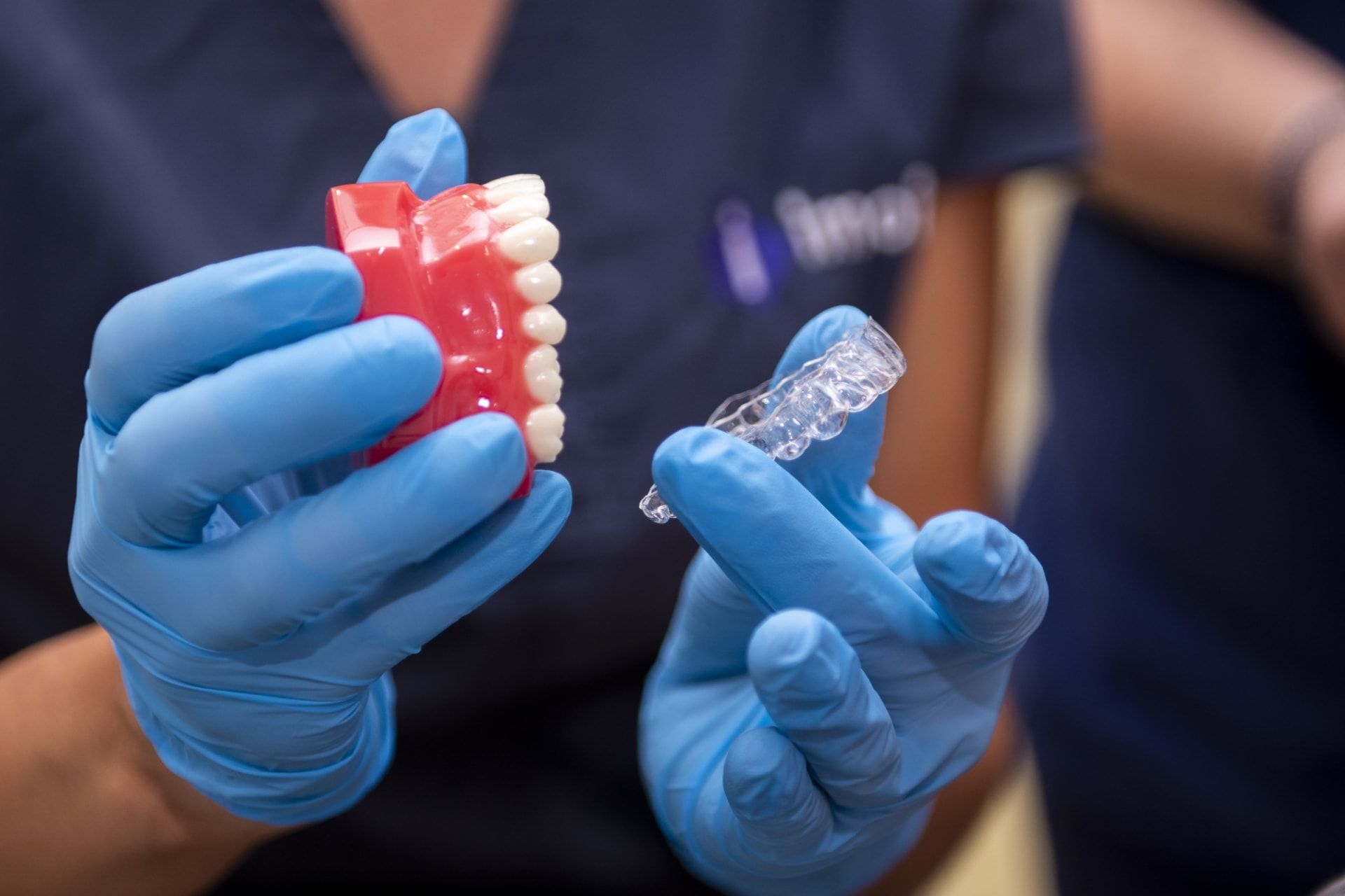 Get your Invisalign® smile in Barcelona and Ibiza | Clínica dental IMOI